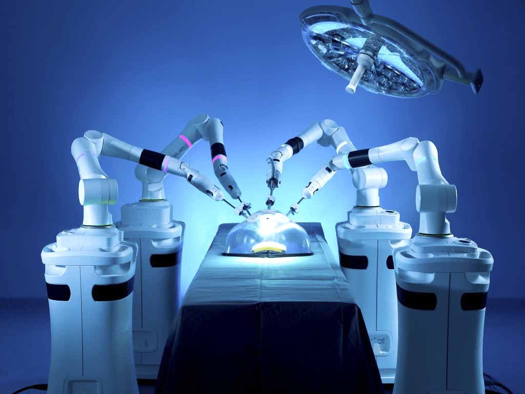 Успешно внедриха системата VERSIUS за робот-асистирана хирургия в МБАЛ ...